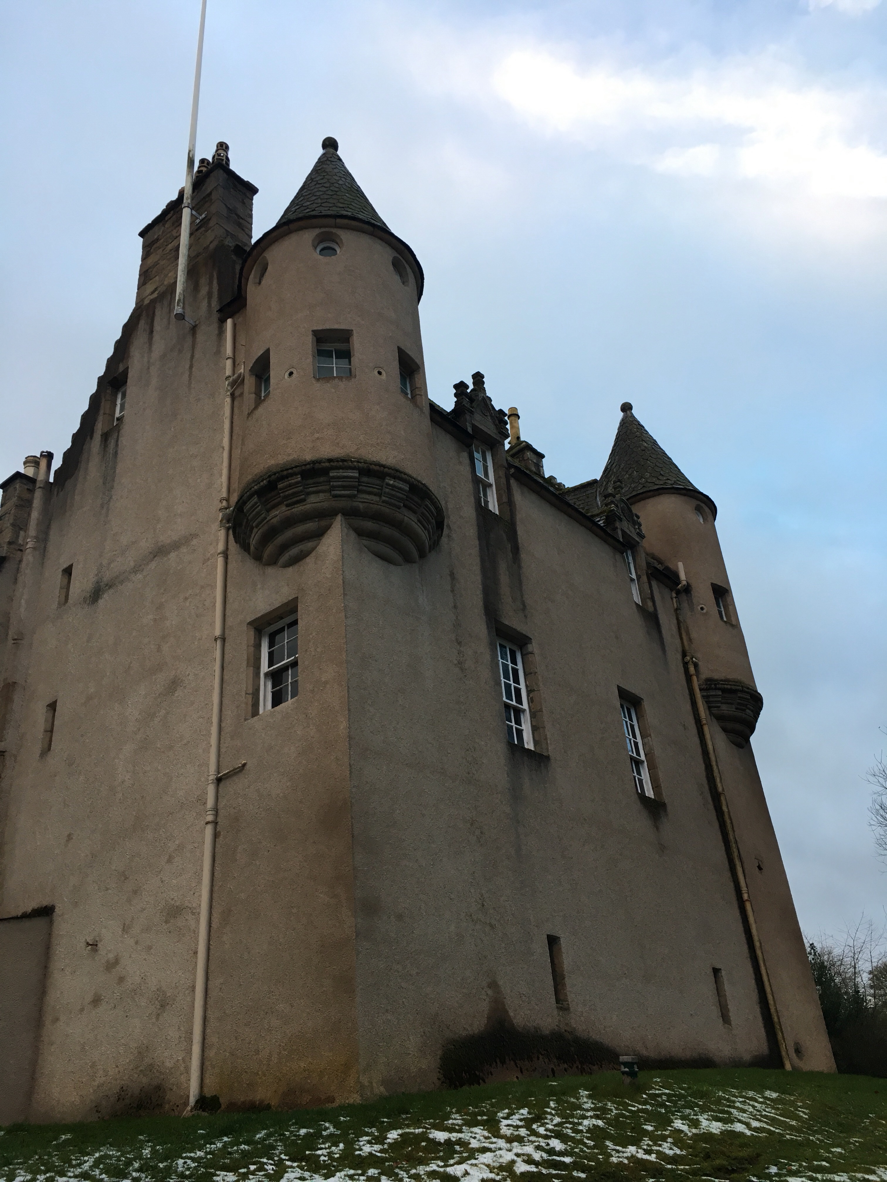 A Castle in Scotland – The Educated Traveller