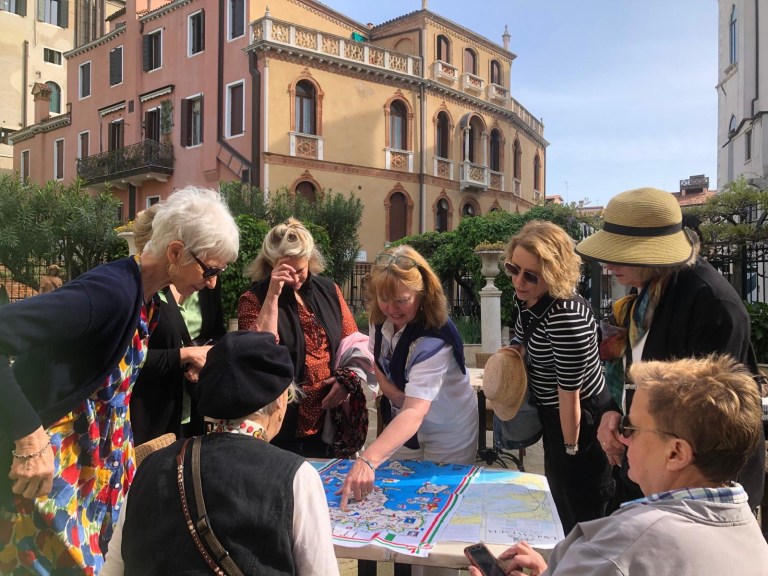 Venice – a traditional printer at work – The Educated Traveller